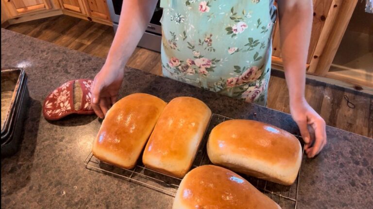 Easy Homemade Amish White Bread Recipe - Wagon Wheel Homestead