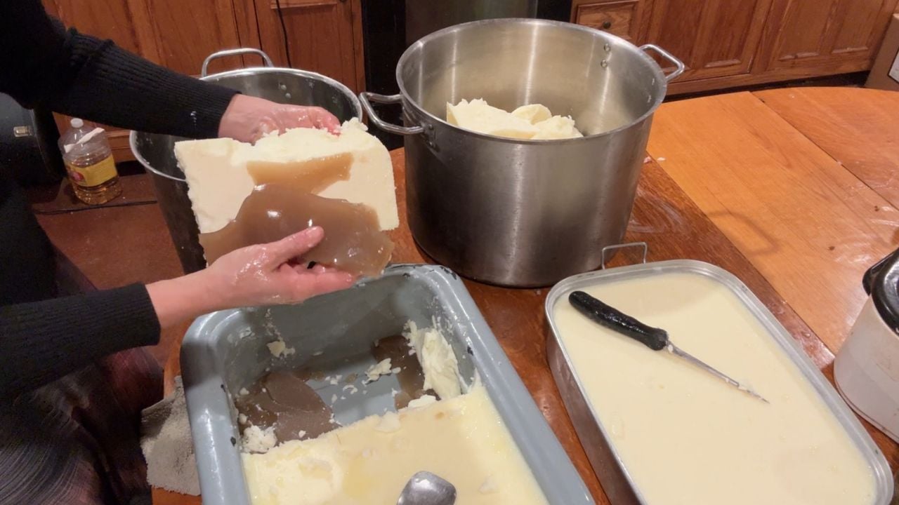 How To Process Beef Tallow - A Healthy & Traditional Fat (Video ...