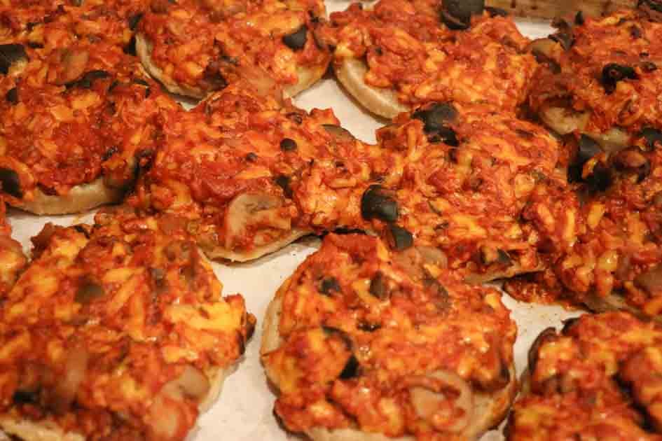 Easy Sourdough English Muffin Pizza Recipe - Wagon Wheel Homestead